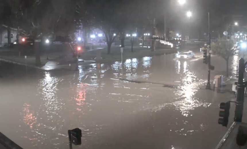 Las Cruces Fire Department sending specialized teams to help with Roswell flooding response