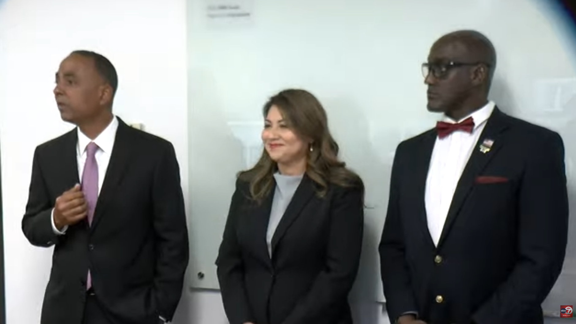 Watch Live: Mayoral candidate Renard Johnson announces new endorsements