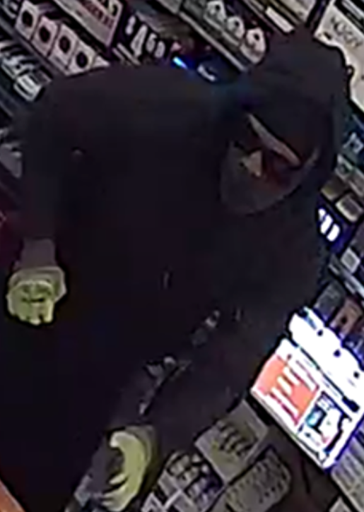 Police asking for help identifying 2 men for attempted robbery - KVIA