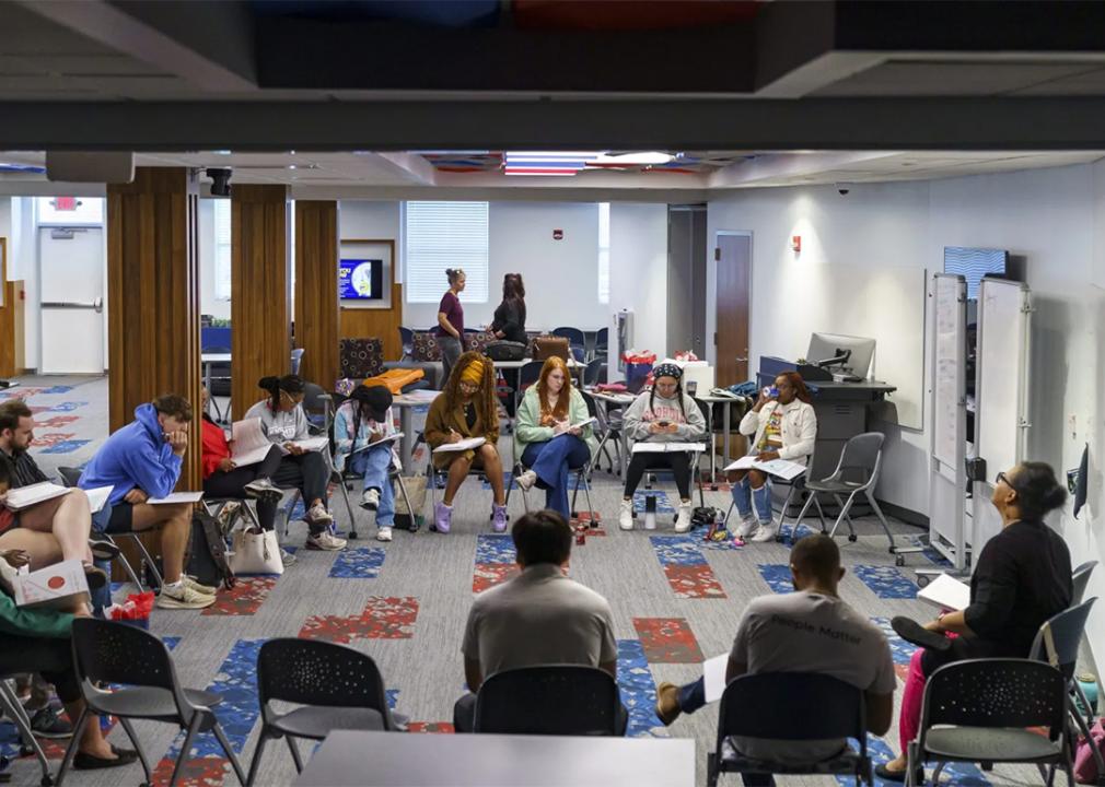 'I can tell you don't agree with me': Colleges teach kids how to hear ...