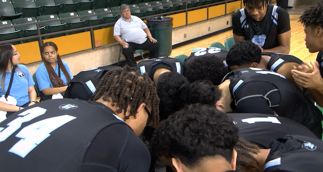 Chapin punches ticket to Elite 8 of boys basketball state tournament ...