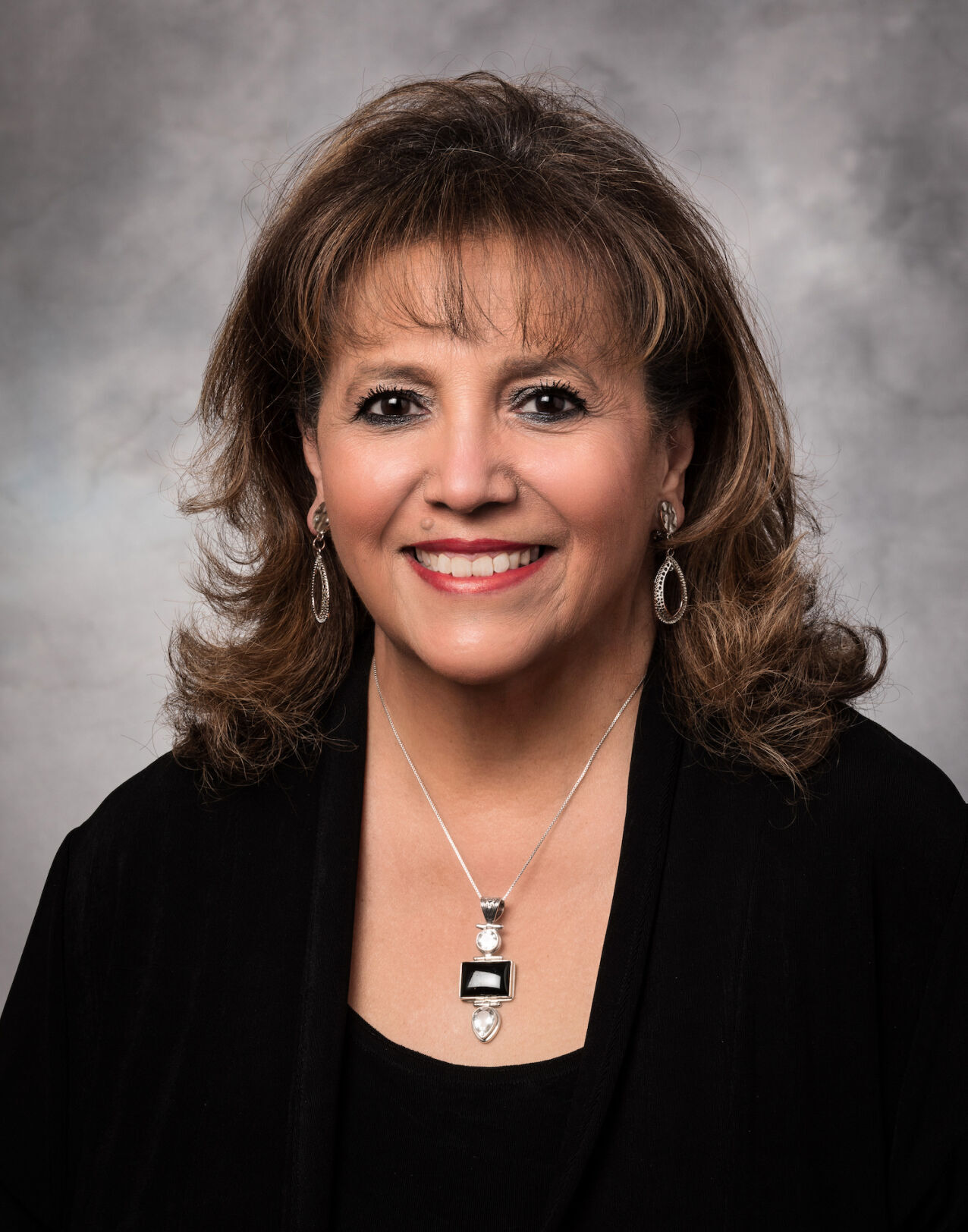 CEO of El Paso Hispanic Chamber of Commerce leaves after 27 years. - KVIA