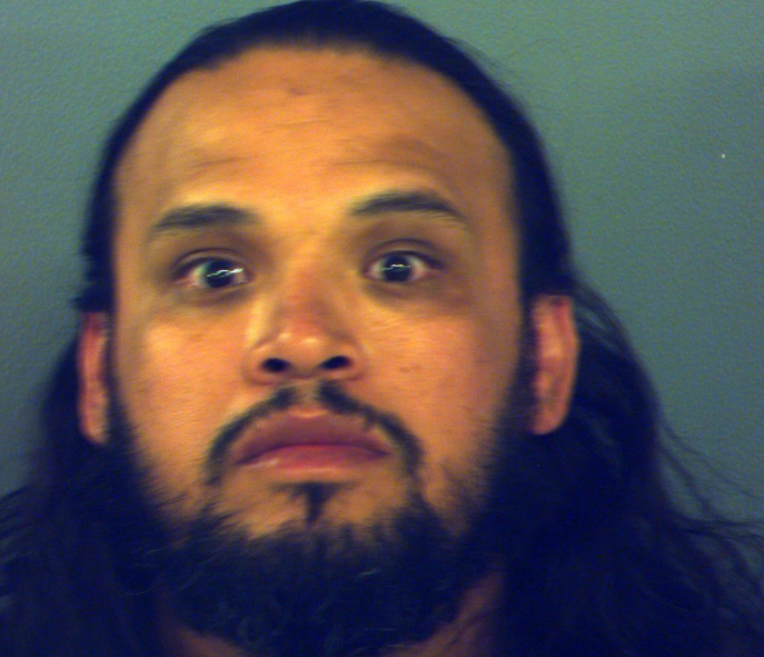 El Pasoan accused of father's murder had history with Crisis ...